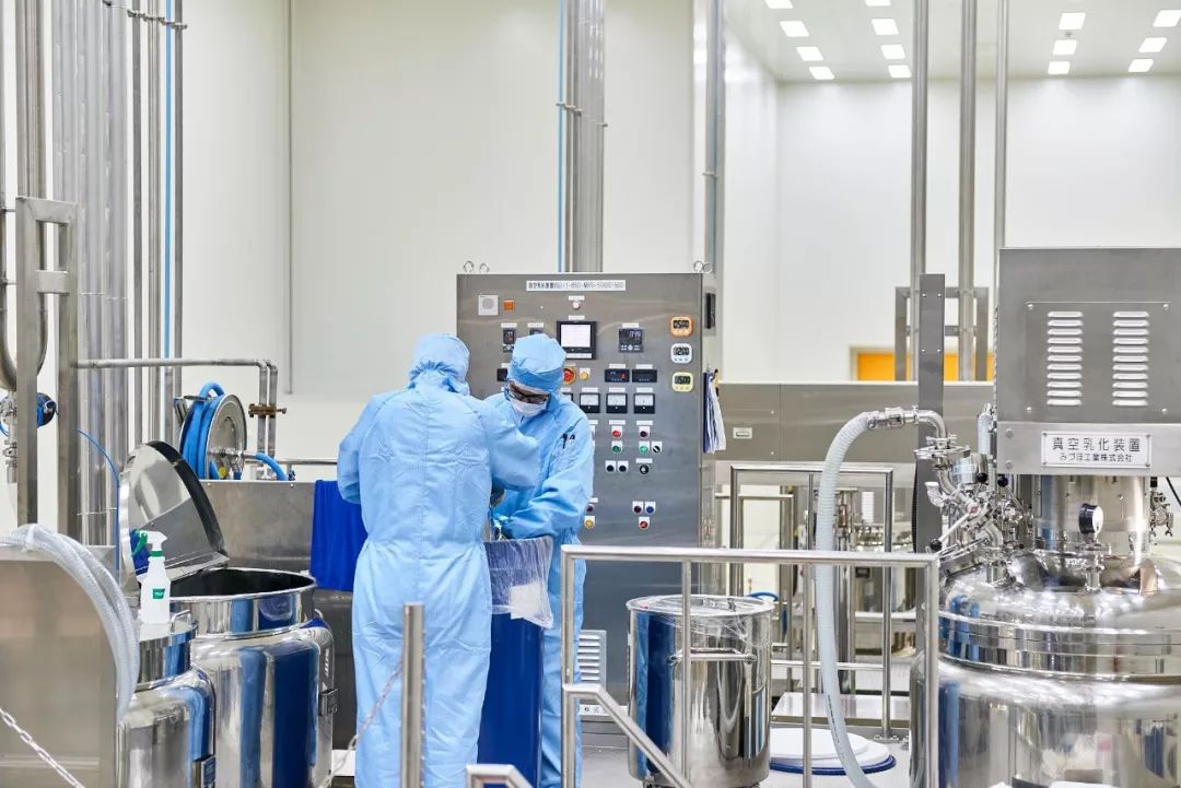 Body Lotion Manufacturer: A Comprehensive Guide - XiangXiangDaily